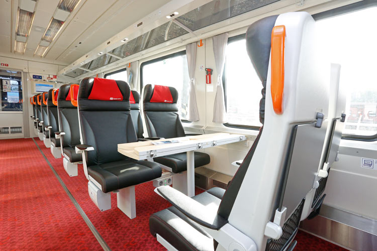 Vlakem z Prahy do Bratislavy | Czech Train